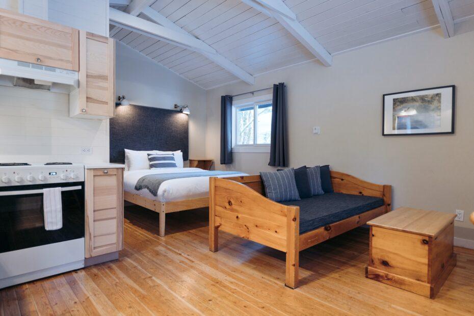 Riverside Cabins - Sunwolf Riverside Resort