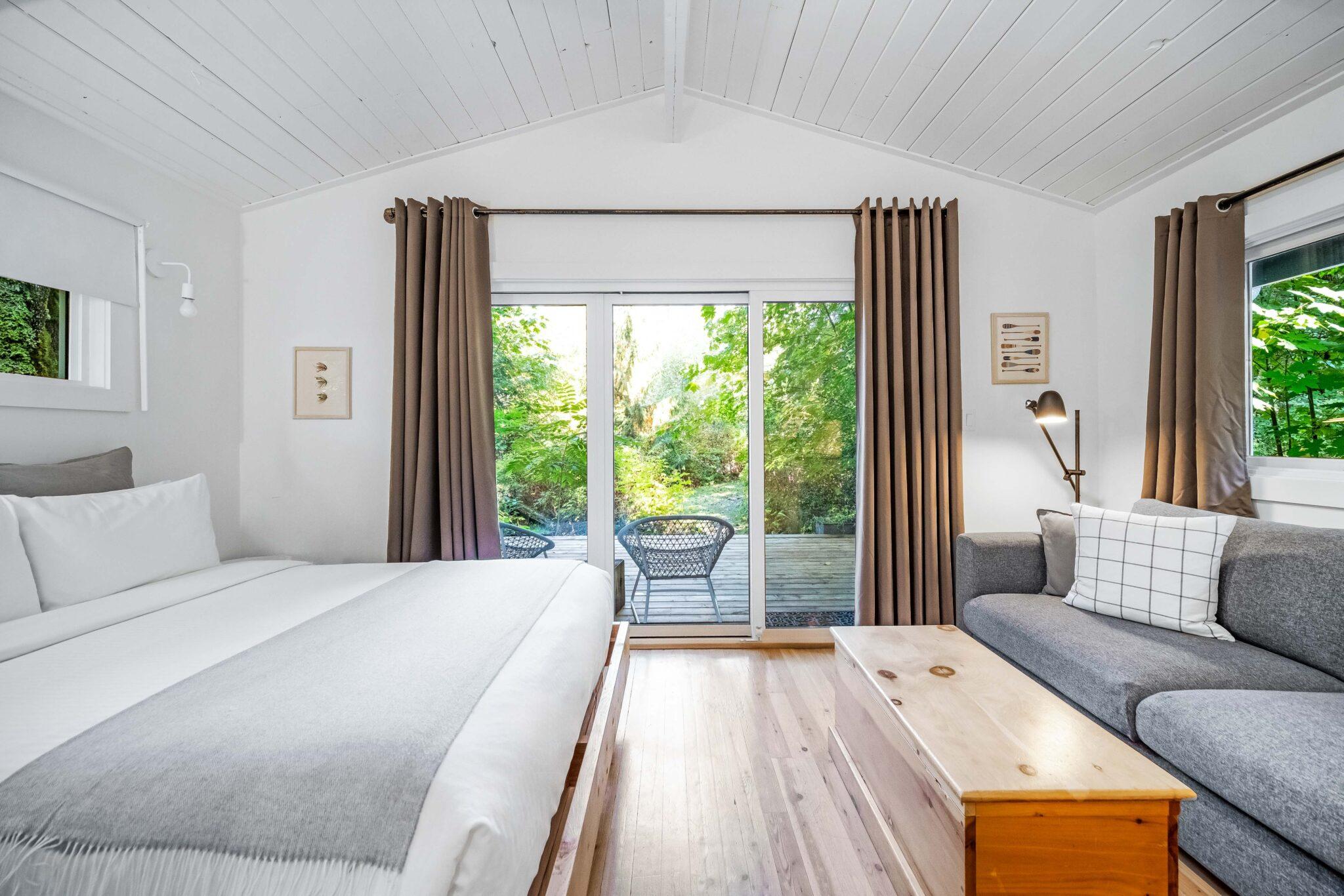 Squamish Cabin Rentals - Sunwolf Riverside Resort